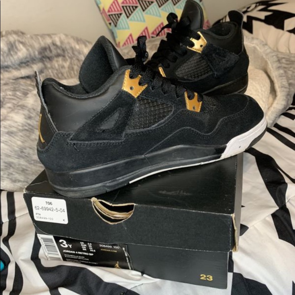 Jordan 4s - Gem